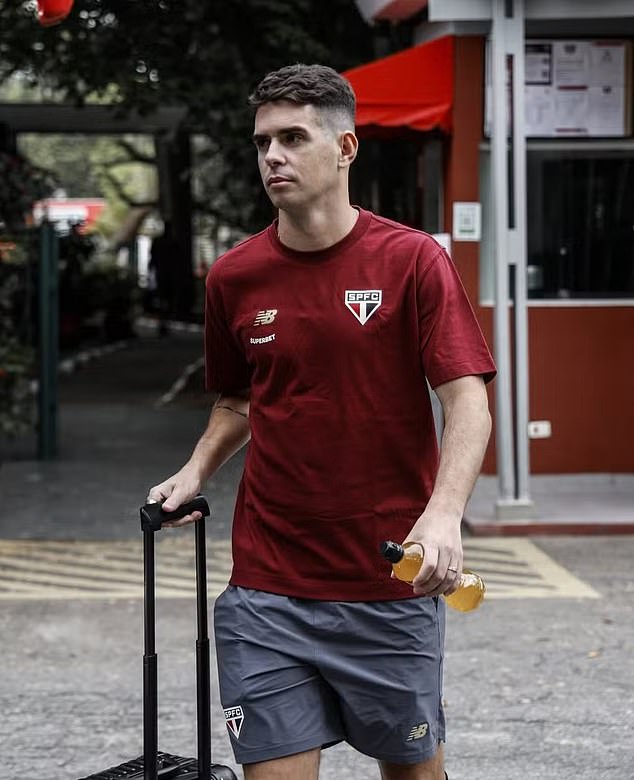 Ex-Chelsea star Oscar 'set to retire over his heart abnormalities at 34 ...