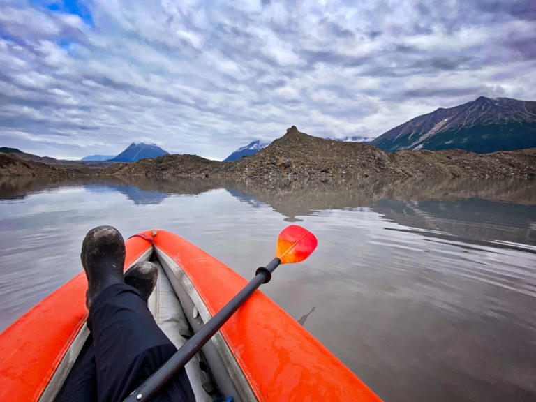 Unusual Kayaking at Kennicott Glacier Lake in Wrangell-St Elias ...
