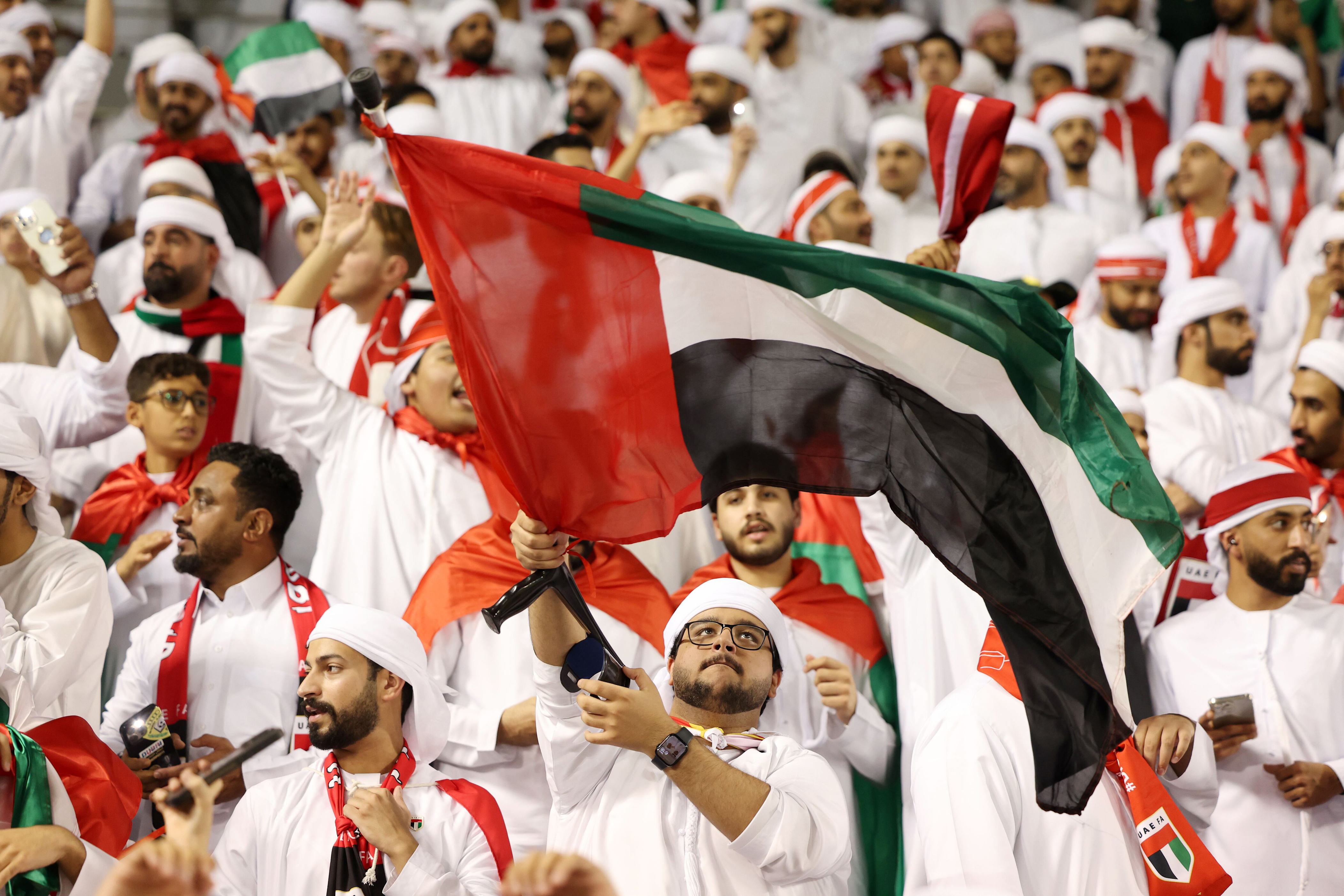 'We are all brothers': UAE and Iraq fans stand together as nations ...