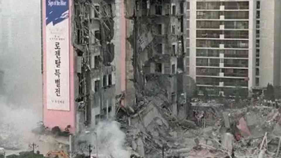 How Safety Warnings Were Ignored Before the Deadly Department Store ...