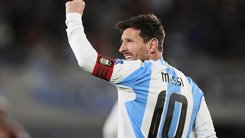 Messi and Argentina football team to join Angola's 50th independence ...