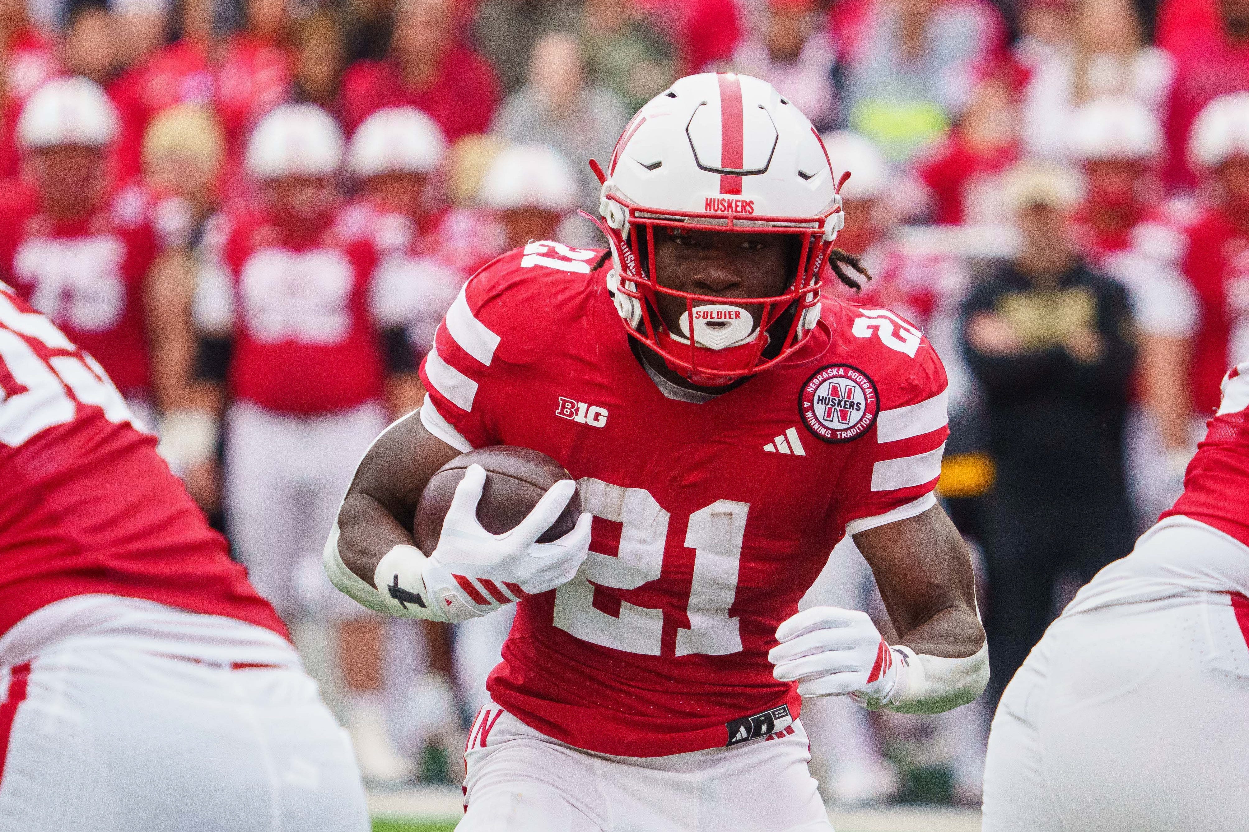 Nebraska running back Emmett Johnson named Maxwell Award Player of the Week