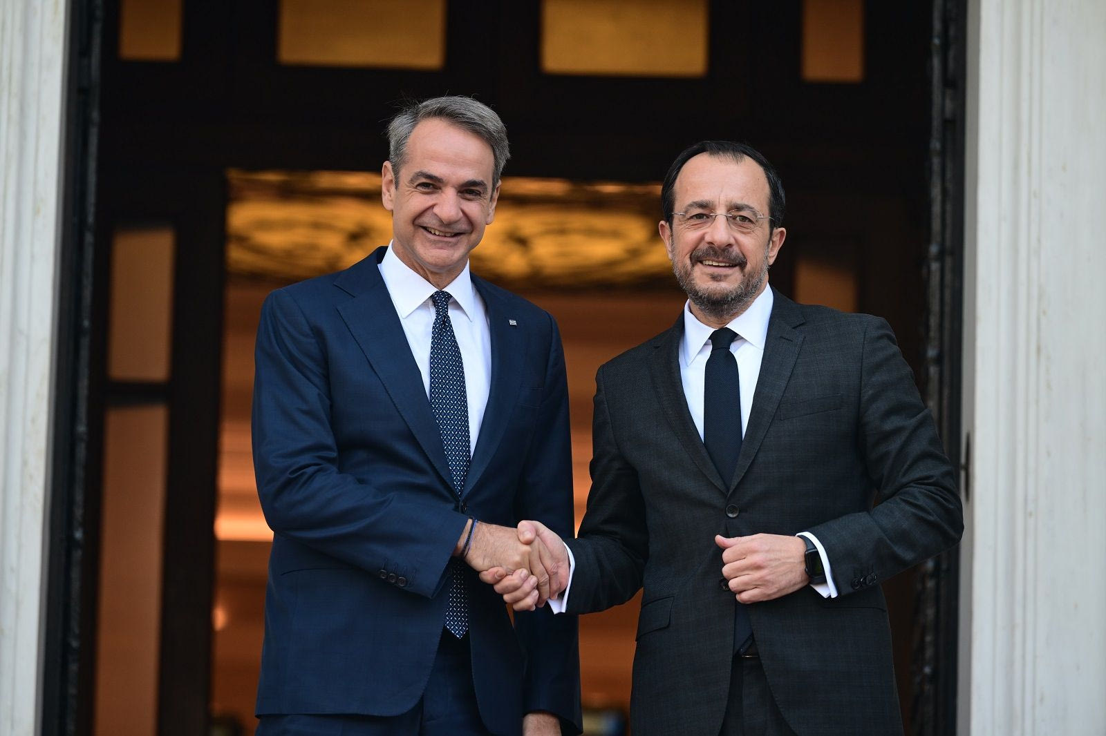 Μητσοτάκης - Χριστοδουλίδης: Στενός συντονισμός ενόψει της κυπριακής ...