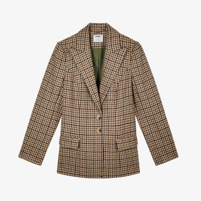 Cosy winter classics with a vintage twist, the Brora x Clodagh McKenna ...