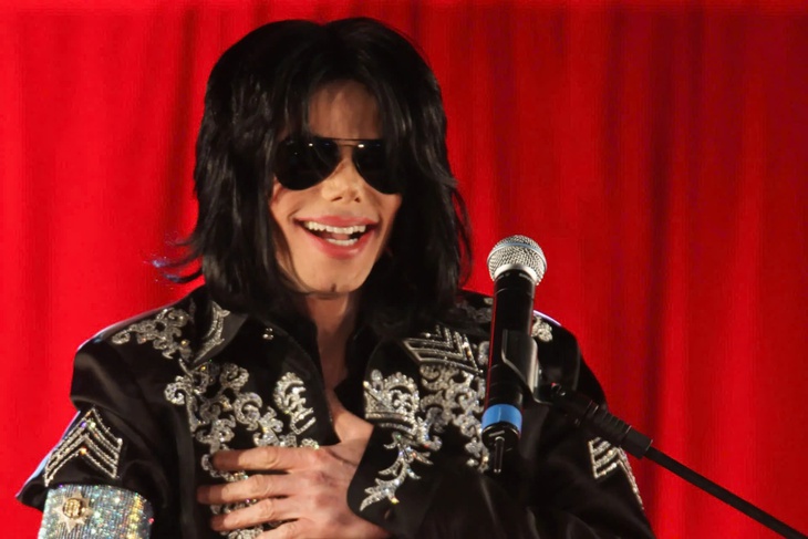Michael Jackson là nghệ sĩ đầu tiên top 10 Billboard Hot 100 trong 60 năm