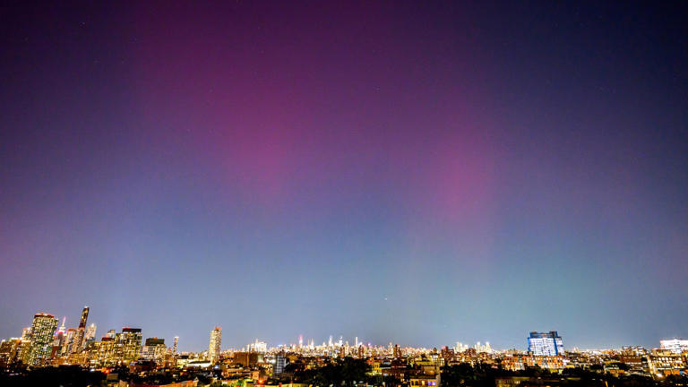 Northern lights may be visible in NYC tonight. Map shows where the best ...