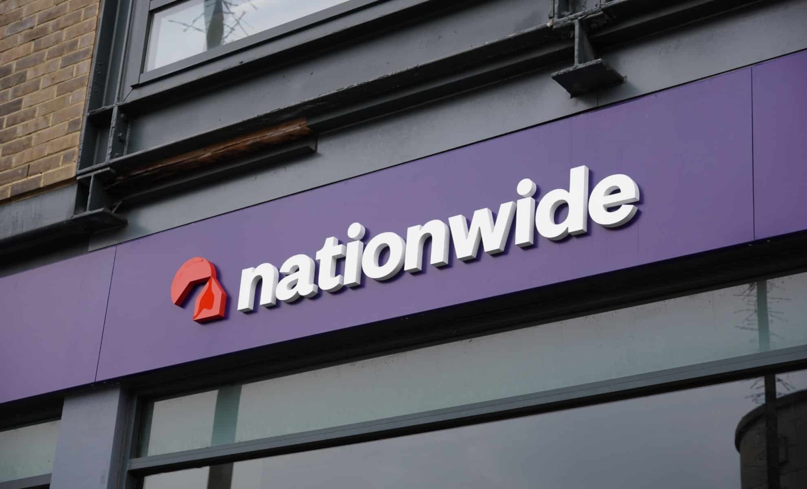 Nationwide’s Surprise Pledge Shakes up the UK Banking Map