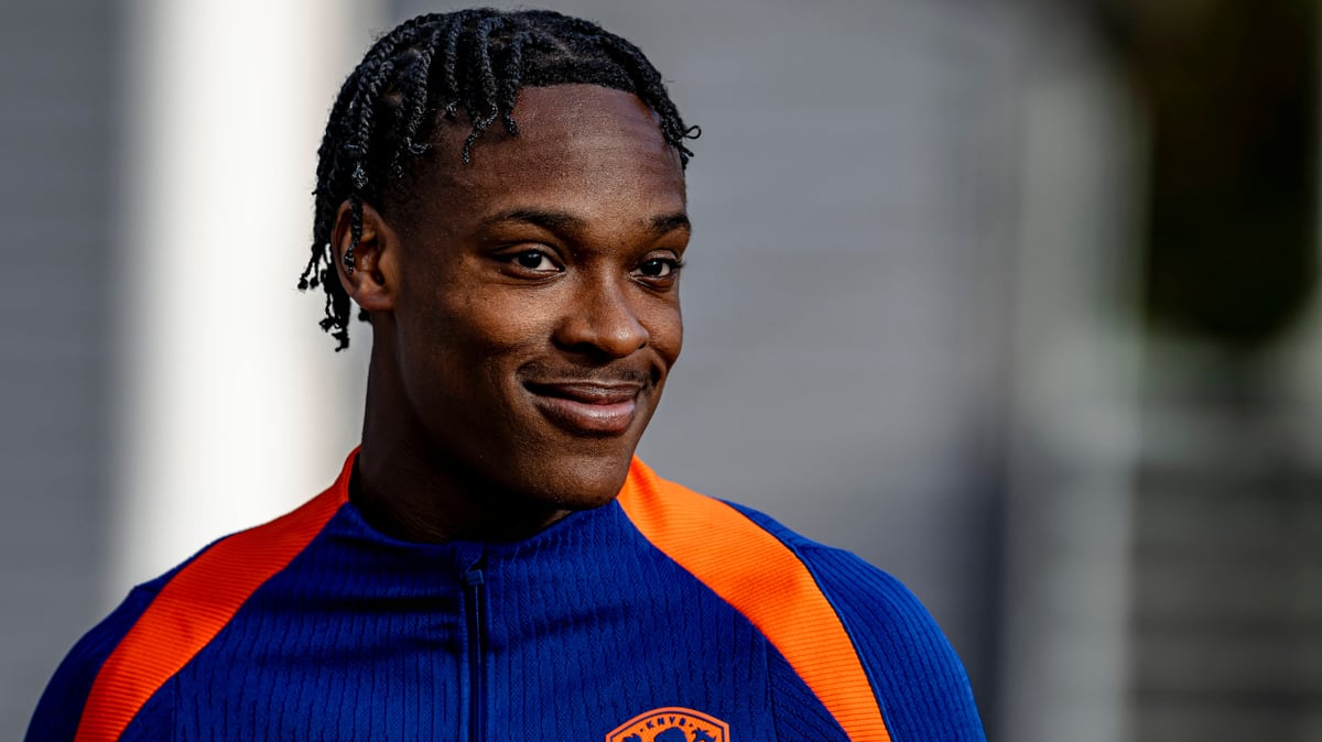 Wie is Emmanuel Emegha? Hij koos bijzonder carrièrepad en heeft ...