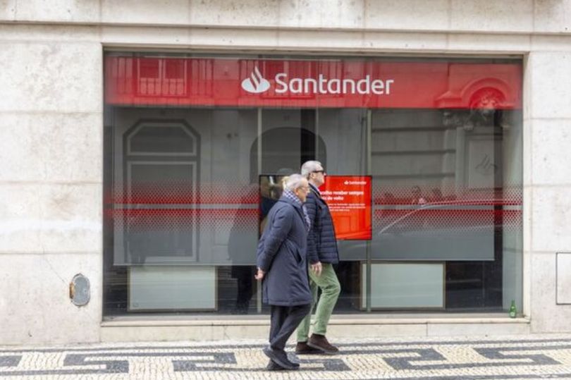 Santander giving £100 bonus to certain customers