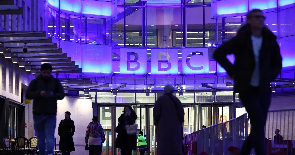 Trump szerint kötelessége beperelni a 2021-es beszédét eltorzító BBC-t