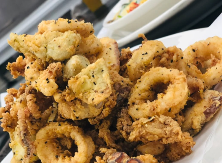 6 Chains With Amazing Fried Calamari, According to Chefs