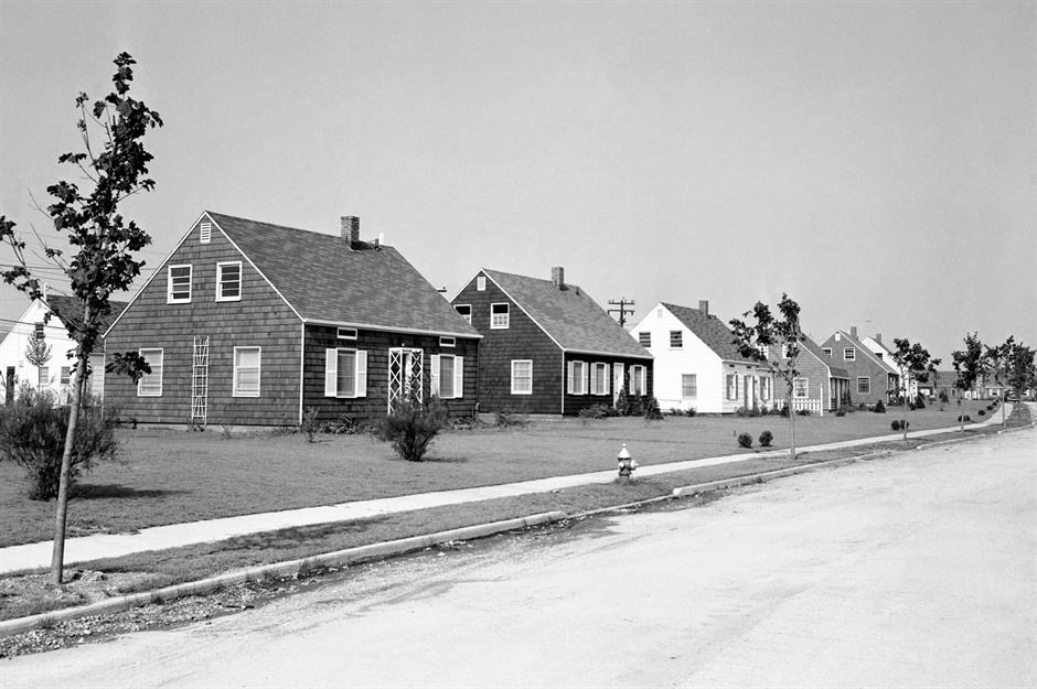 25 Glimpses into everyday life in the 1940s