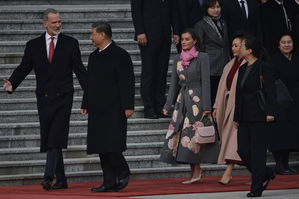 China and Spain sign agreements to strengthen cooperation on Spanish ...