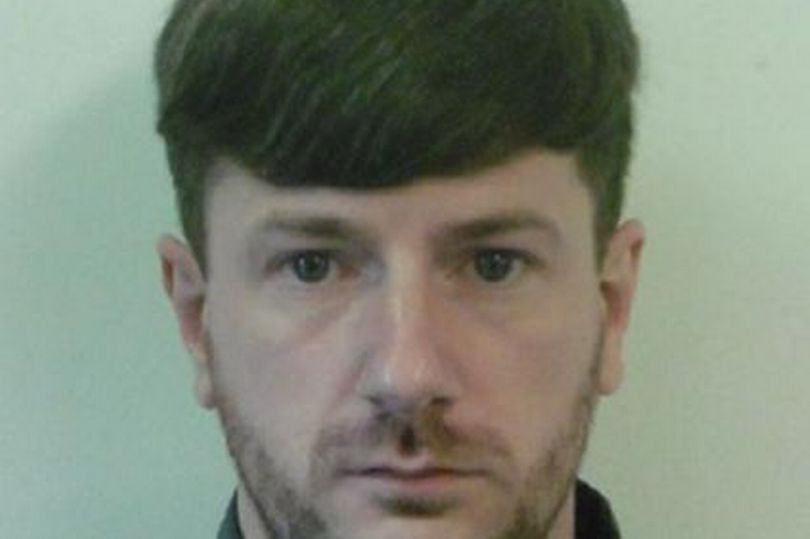 Police warn 'do not approach' man with distinctive arm tattoo