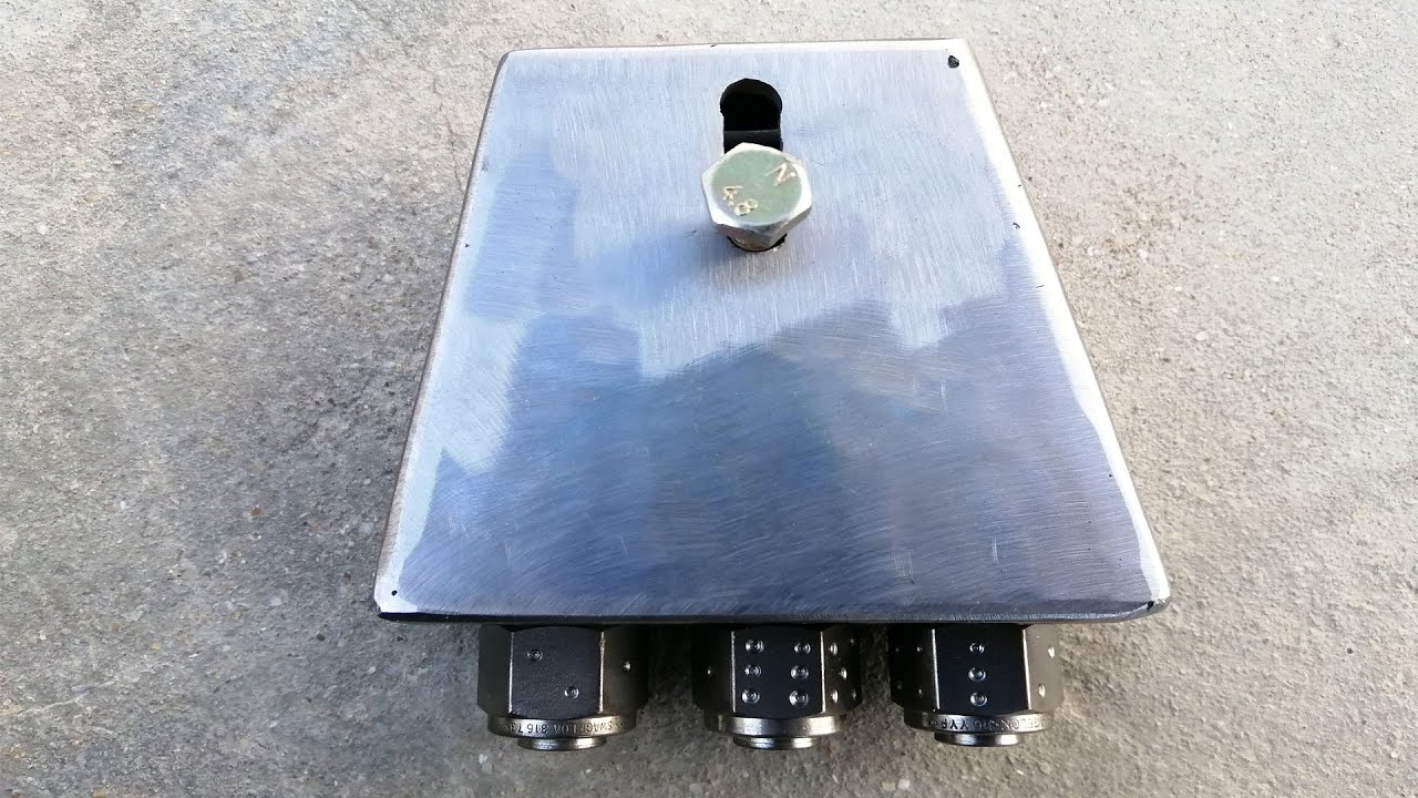 Unique DIY Door Latches | Instructions for Making Self-Locking Door ...