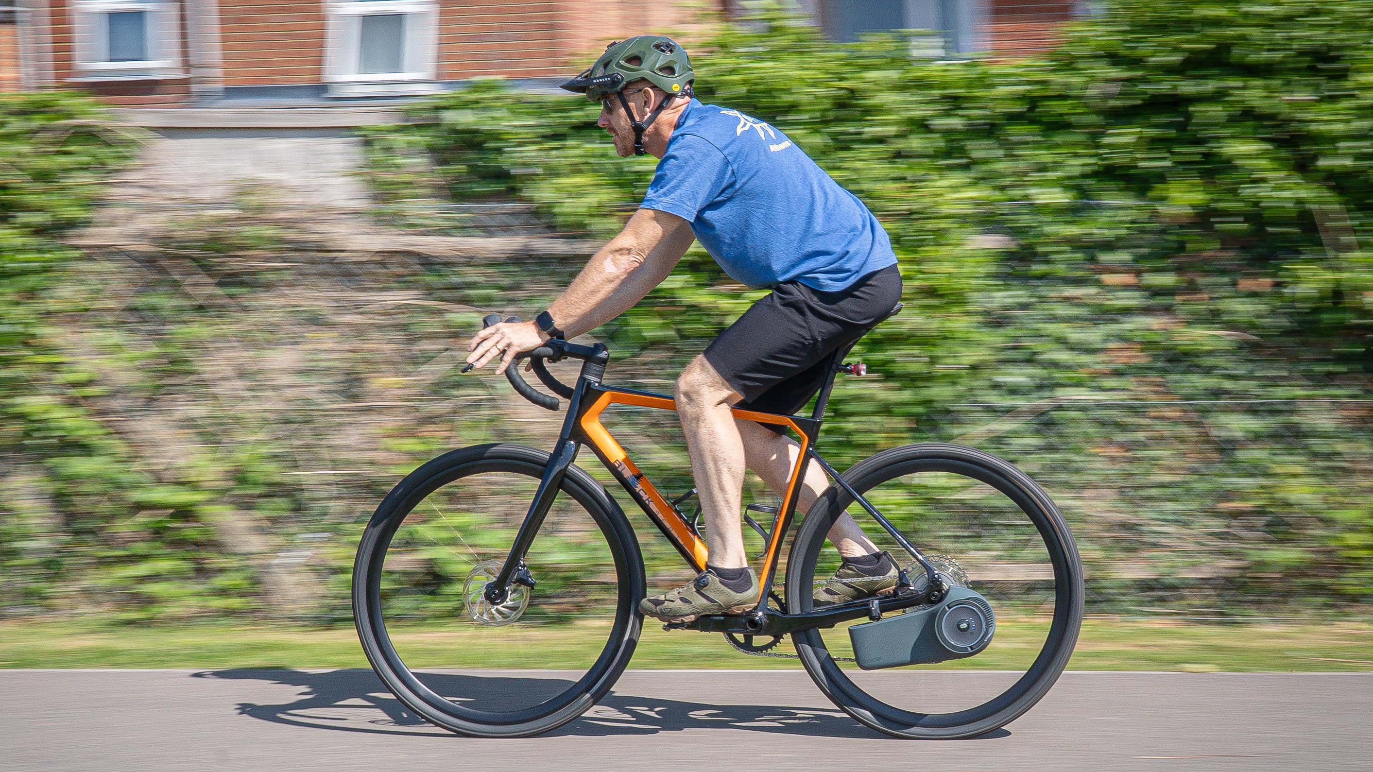 How to turn your push bike into a e-bike: Swytch vs Skarper