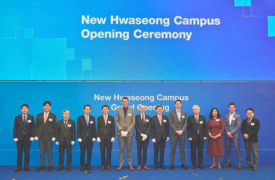 Semiconductor 'super-subcontractor' ASML opens new HQ in Gyeonggi to ...