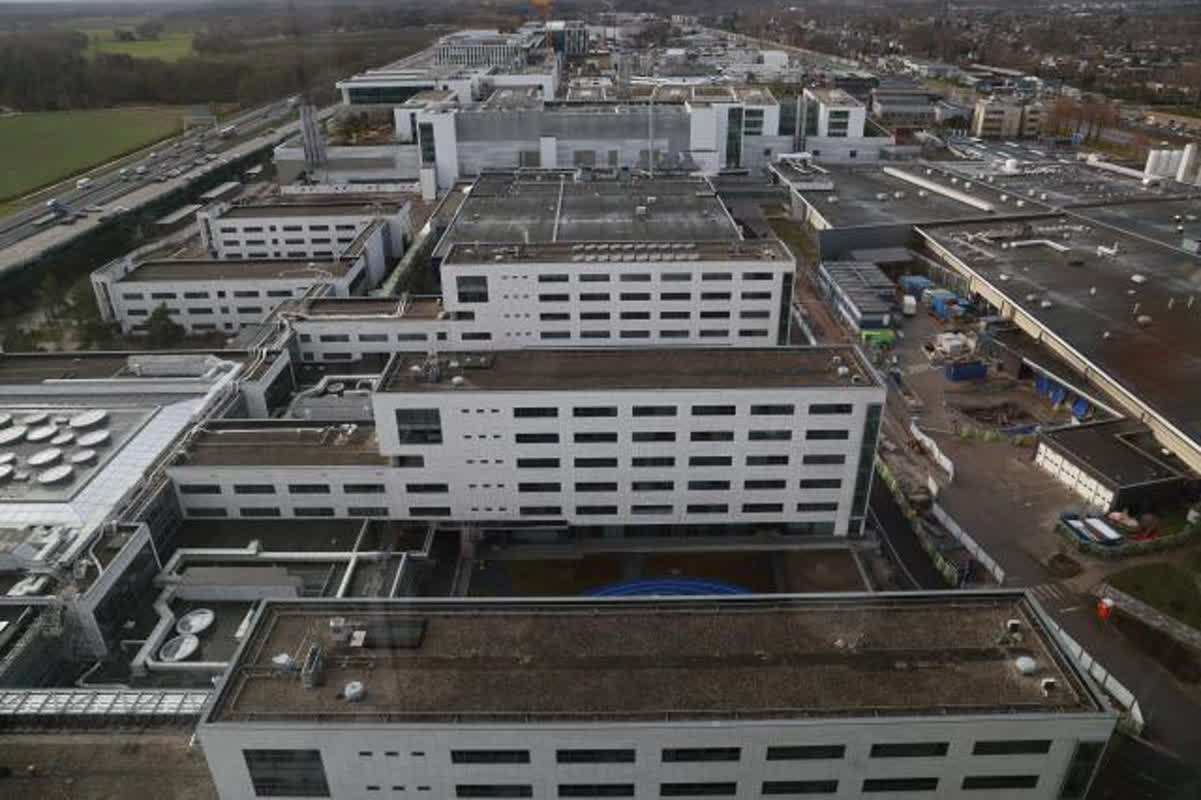 [K-반도체, ASML 동맹]소부장 강자 ASML CEO 방한… 삼성·SK와 차세대 공정 협력 기대