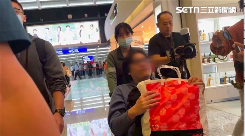 造謠蕭美琴IPAC演講砸80億歐元 41歲男「坐輪椅」下機遭逮：會信腦有洞