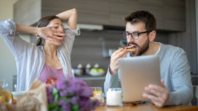 I hate my husband – even the way he eats crisps fills me with rage