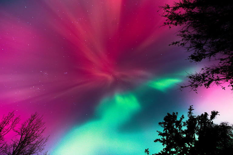 Geomagnetic Storm Brings Dazzling Northern Lights to U.S. Skies
