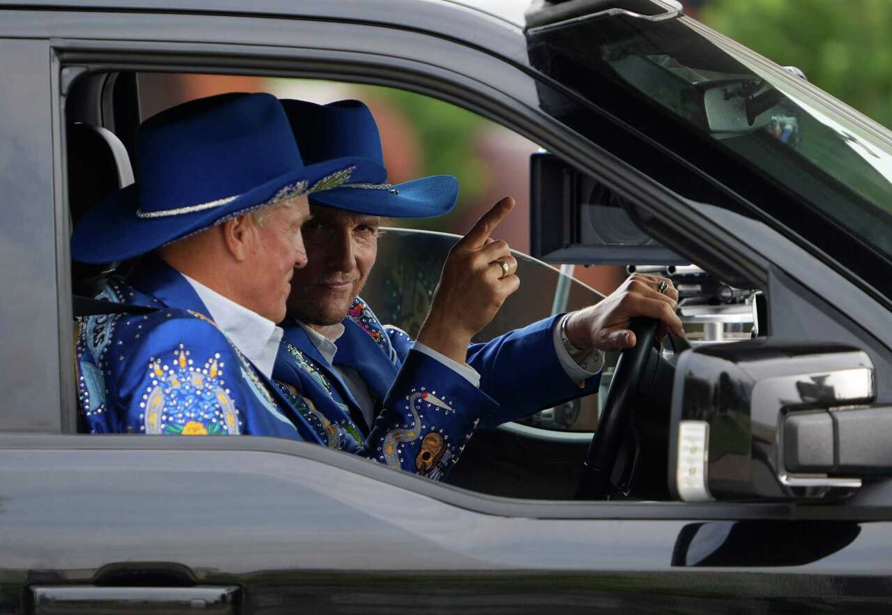 Matthew McConaughey sparks 'True Detective' reunion rumors with ...