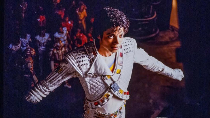 Michael Jackson là nghệ sĩ đầu tiên top 10 Billboard Hot 100 trong 60 năm