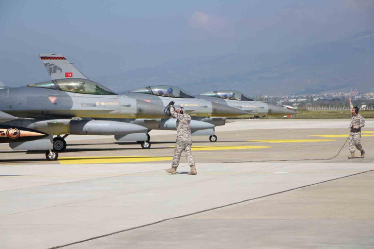 Uçak kazasında Merzifon 5. Ana Jet Üssü "10 şehit" verdi