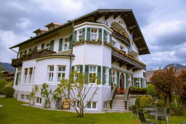 Road Trip Bavaria: A Journey Through Alpine Villages, Beer Gardens and ...