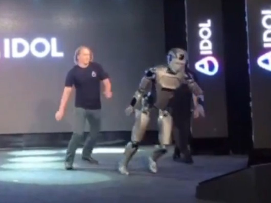 Russia's first AI robot collapses during public debut