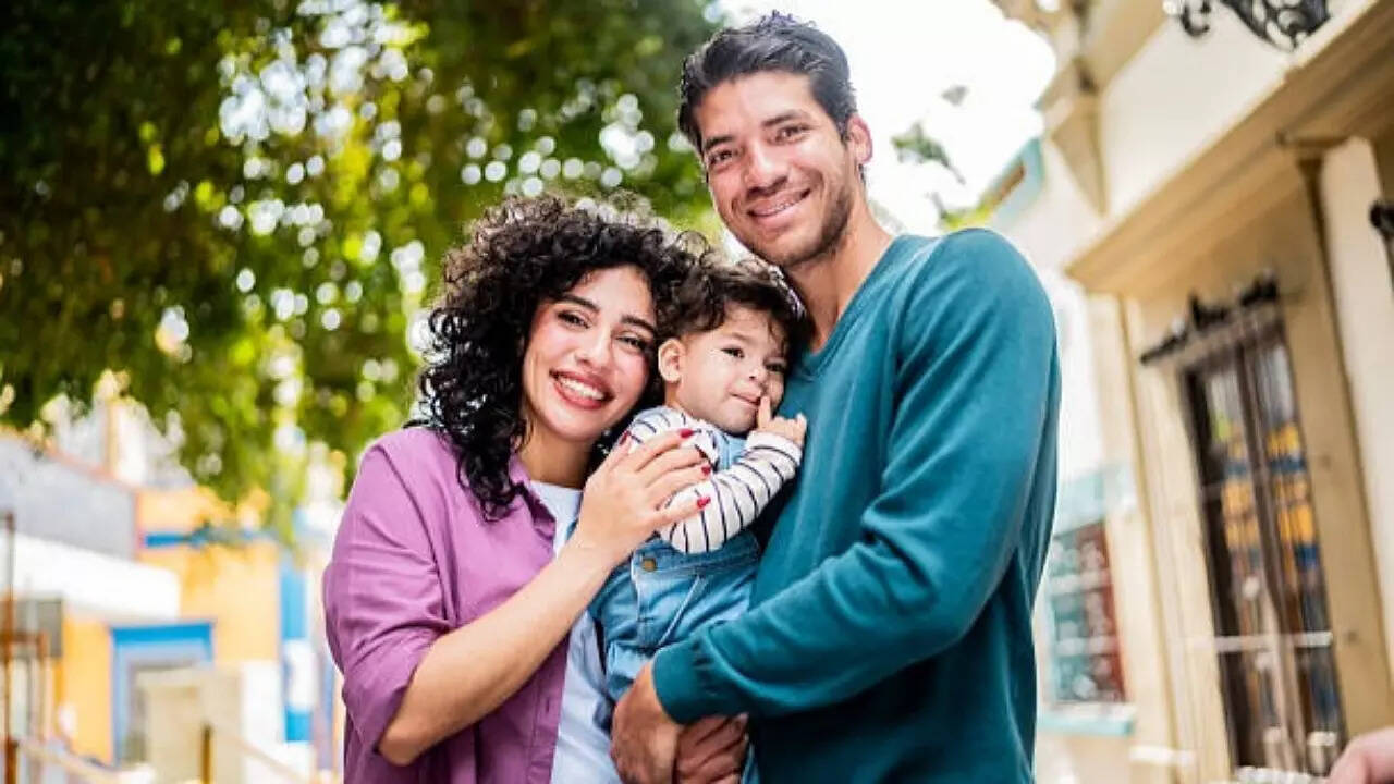 8 Things done by parents that secretly stress the child out