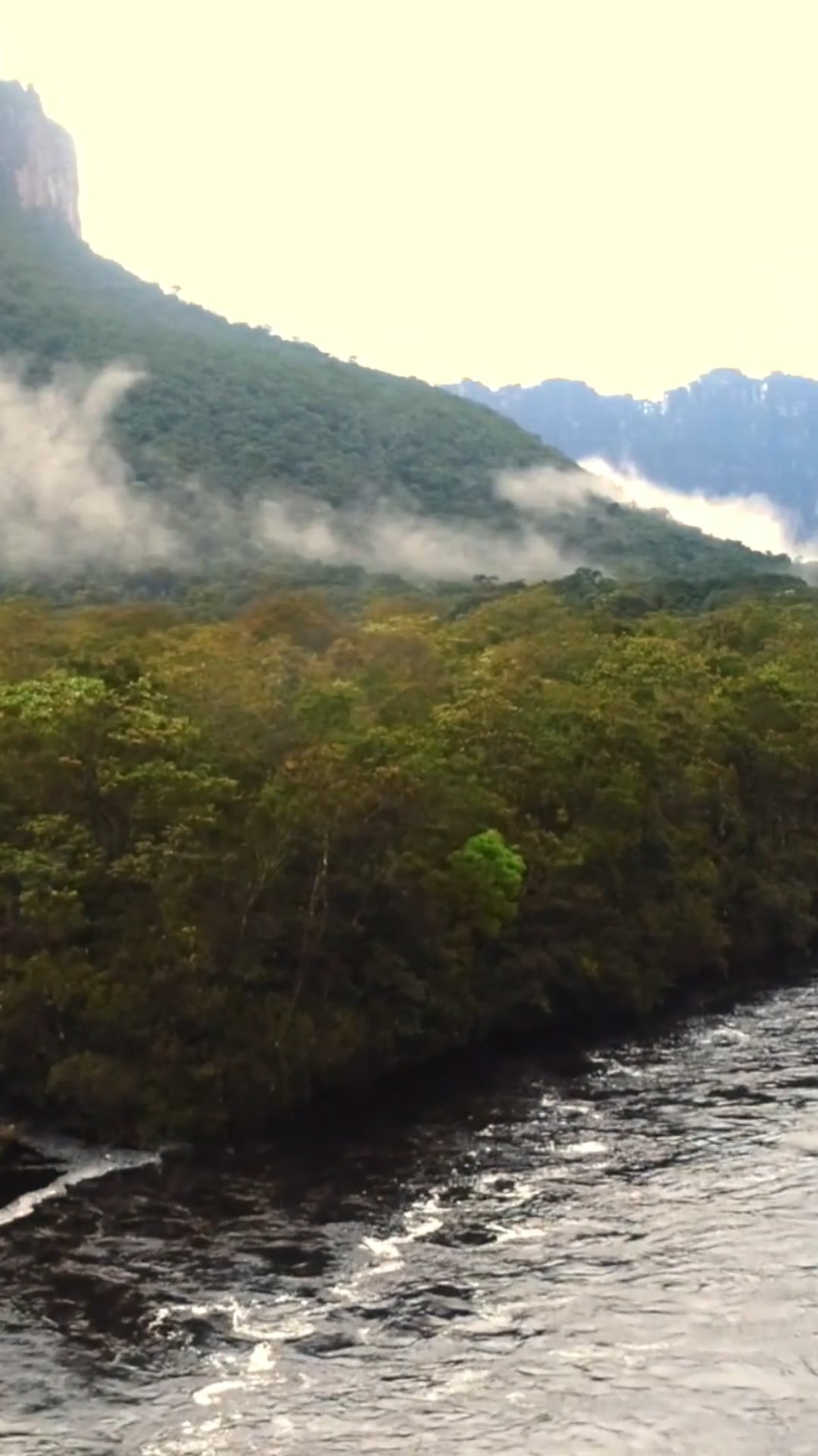 Explore Venezuela's Breathtaking Beauty via Drone Footage.