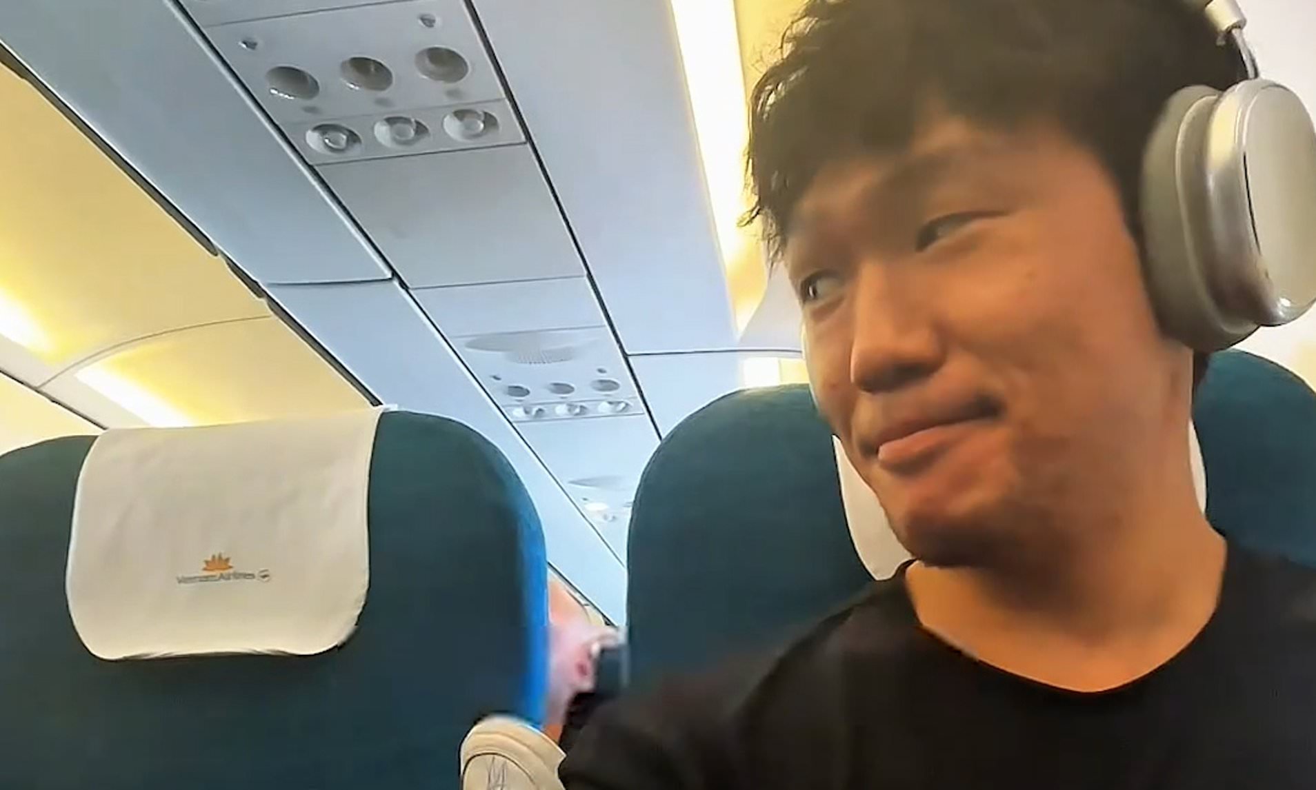 Plane passenger shares 'worst flight ever' as toddler won't stop ...