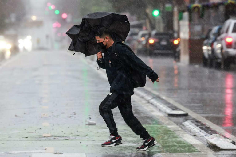 Atmospheric river to hit California with heavy rain, strong winds. Here ...