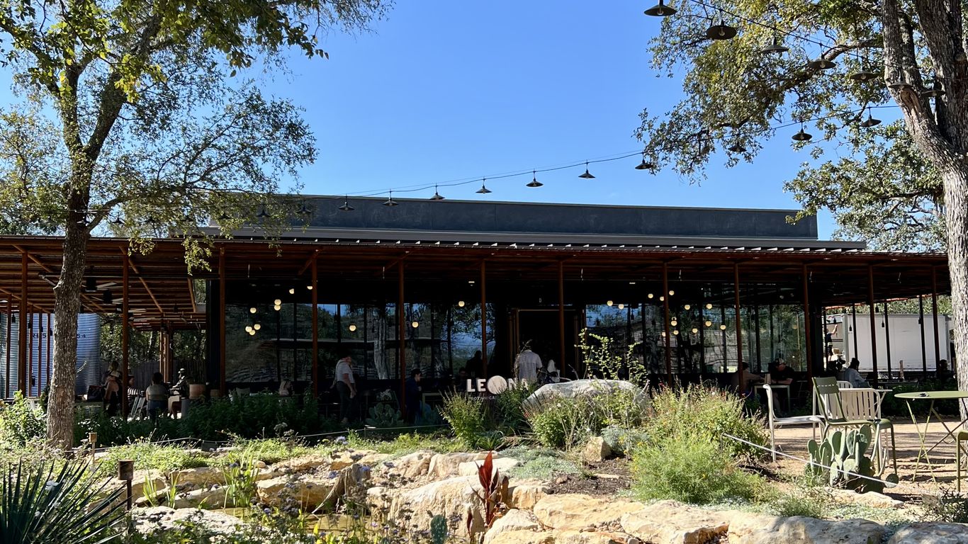 Leona Botanical Cafe and Bar opens in Sunset Valley