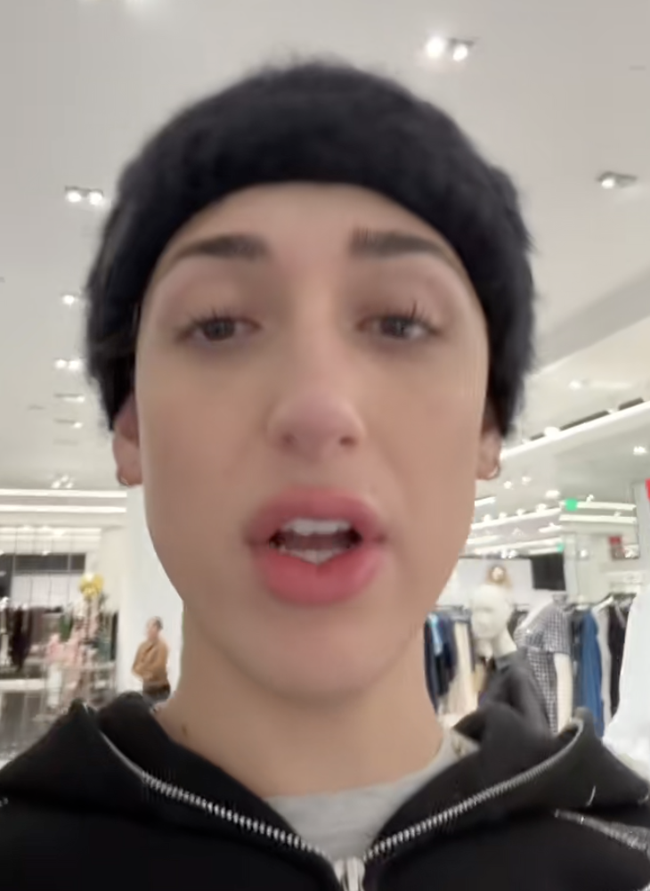 A Shopper Got Annoyed With A Bloomingdale’s Worker Who Wouldn’t ...