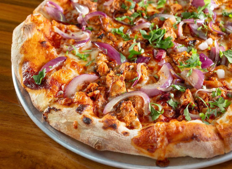 7 "Italian" Dishes at Restaurants No One Eats in Italy