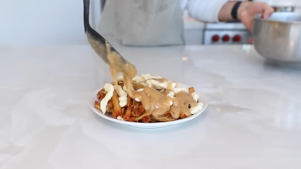 How to Make Classic Poutine