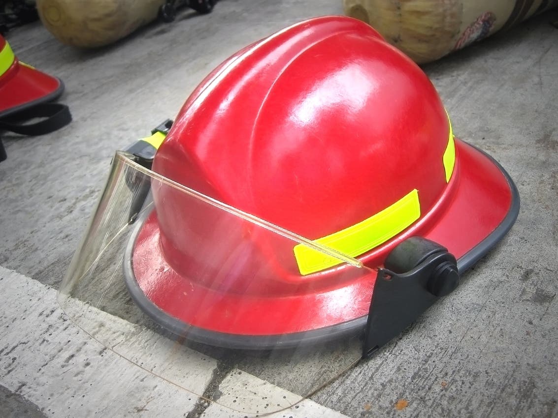 Barber Shop Blaze Damages Neighboring Units: Police
