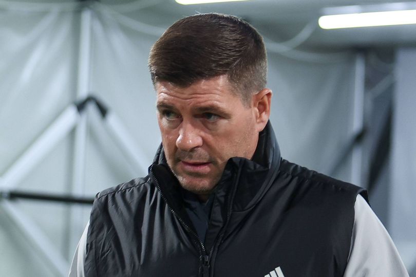 Steven Gerrard 'interim manager plan' as Liverpool icon respects Mo ...