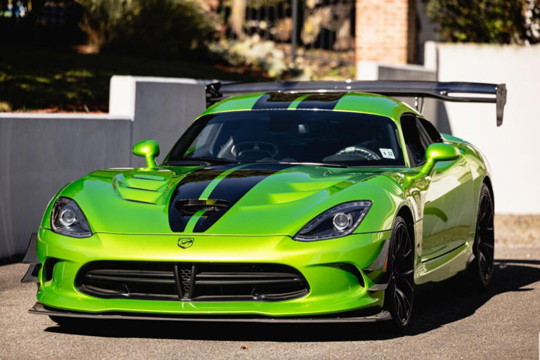 Viper Legends at JFK Auto Sales: The Final Fang of American Performance