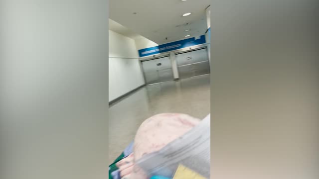 Best Friend Cousins Reunite At Airport And Exchange Friendship ...