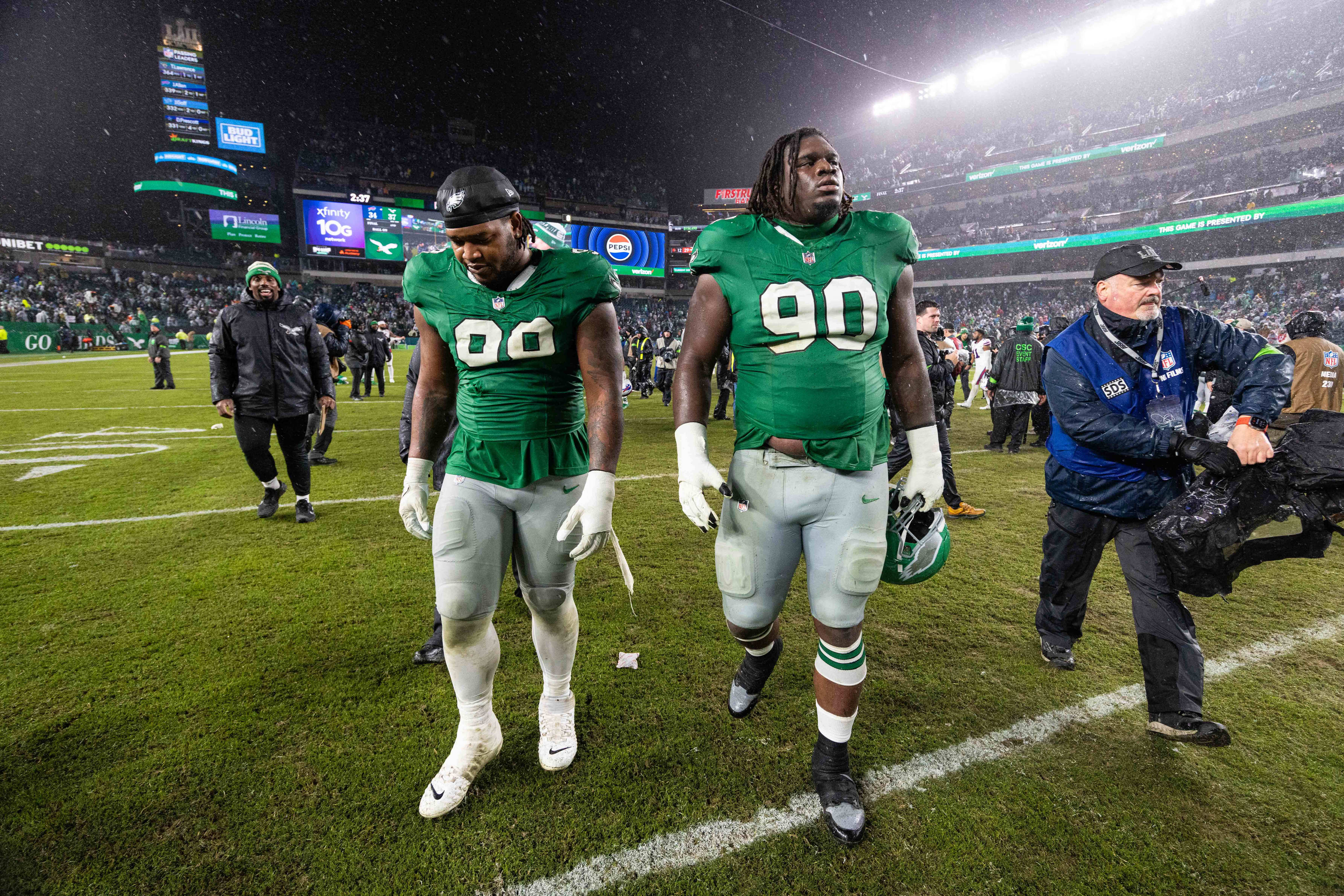 Lions mailbag: How will Detroit handle the Eagles’ trenches?