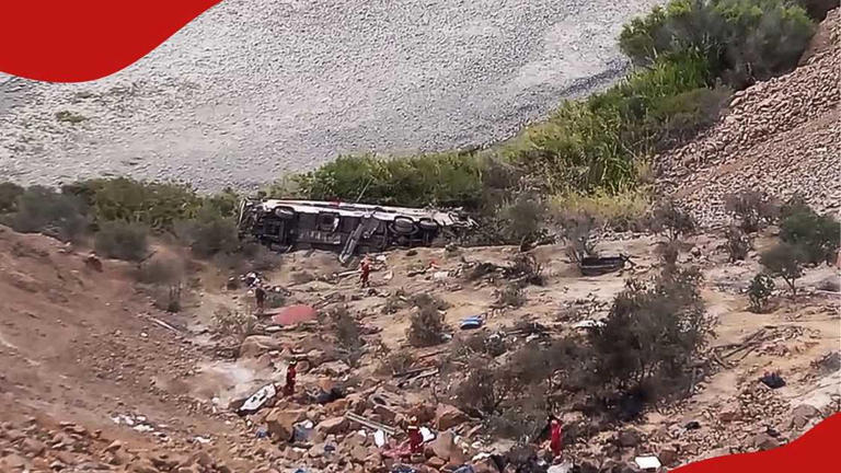 Peru: At least 37 killed, 26 injured after bus hits van and plunges ...