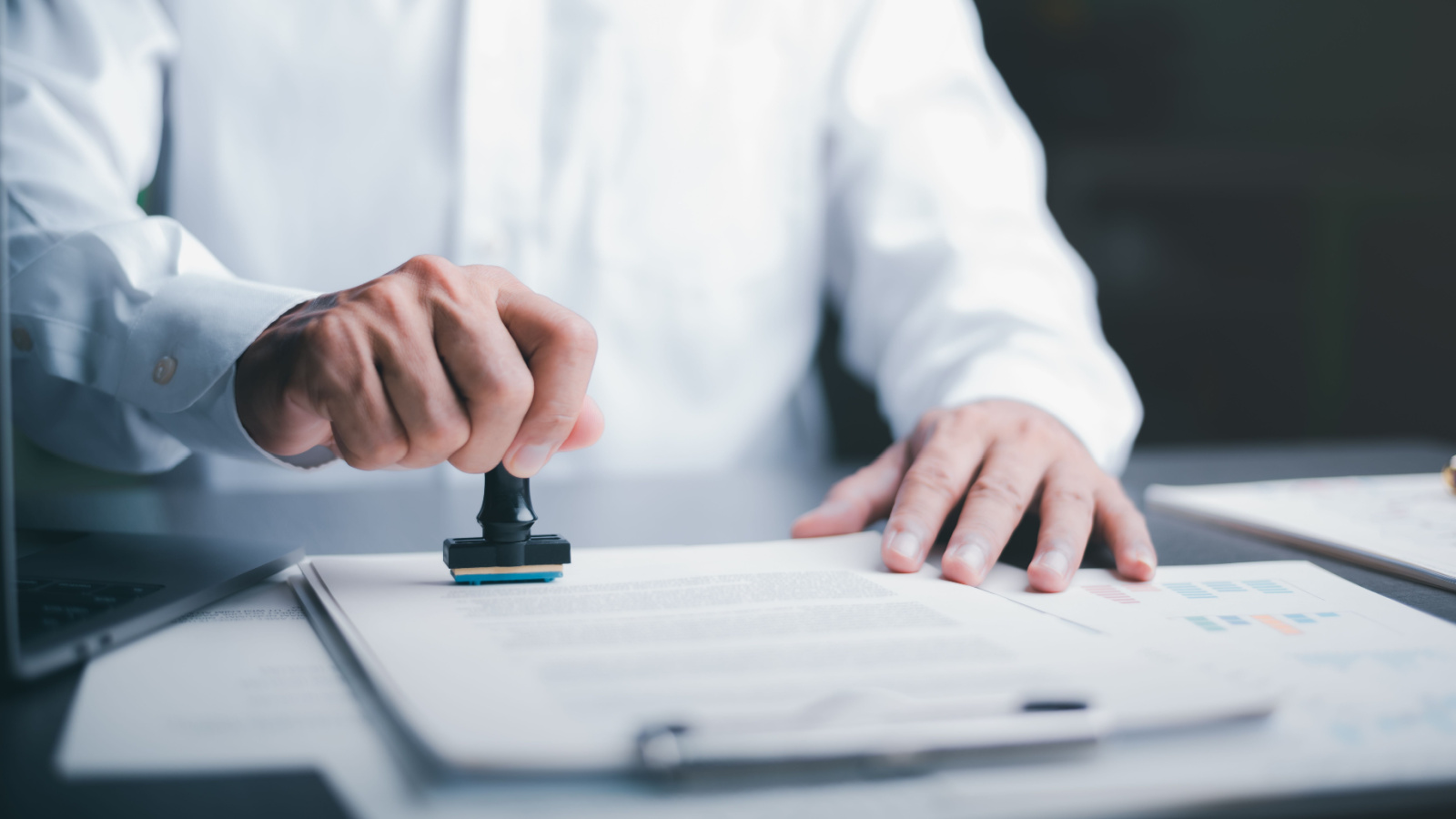 22 Canadian Banks and Credit Unions That Closed Their Doors