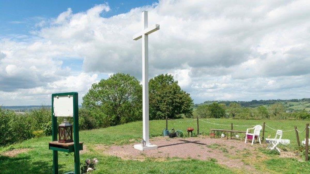 El Vaticano pone fin a las supuestas apariciones de Dozulé que pedían ...