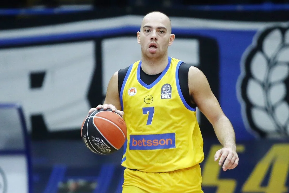 Περιστέρι - Κουτάισι: Τρομερό buzzer-beater του Μουράτου από τη μία ...