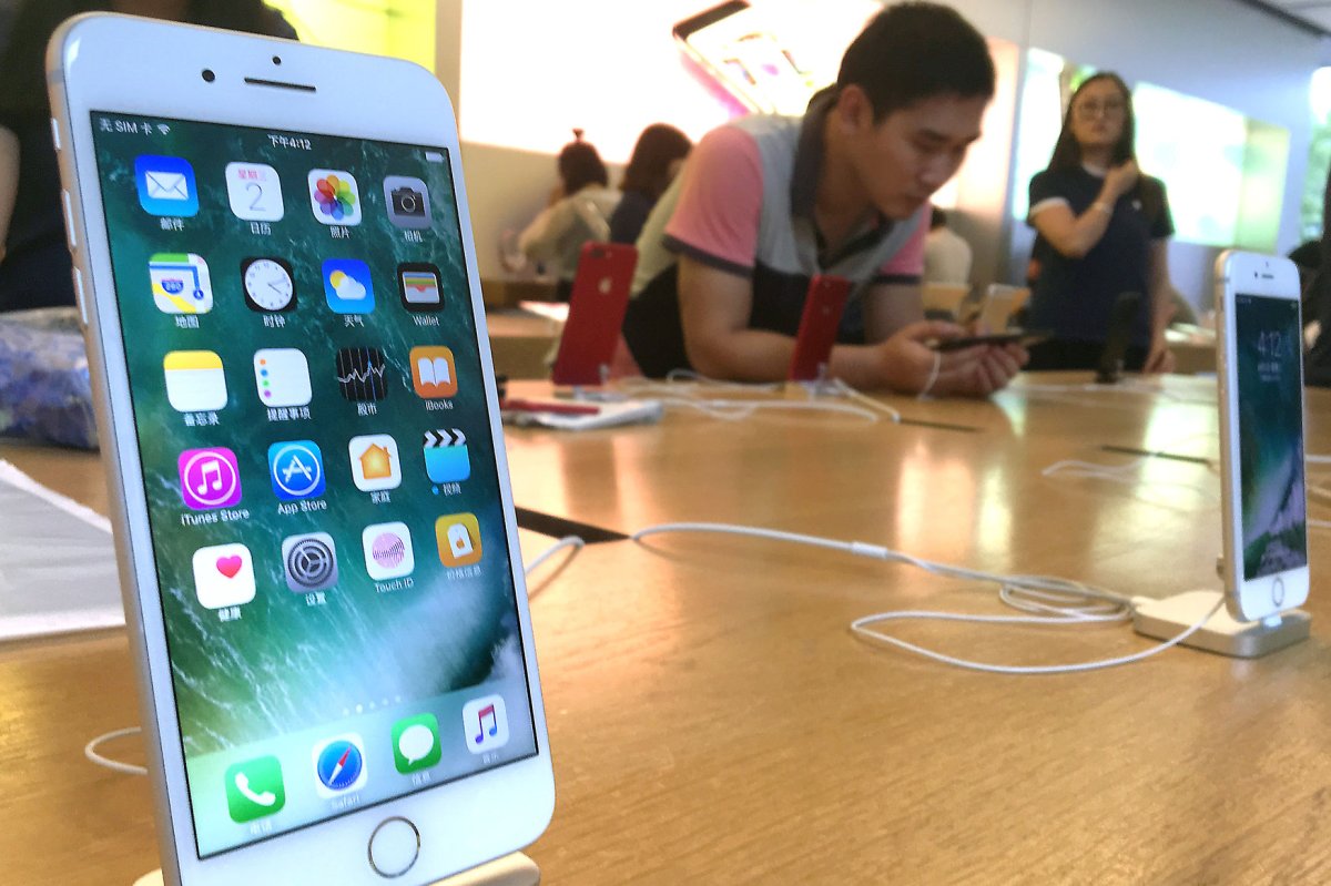 China blocks gay dating apps Blued, Finka from Apple App Store