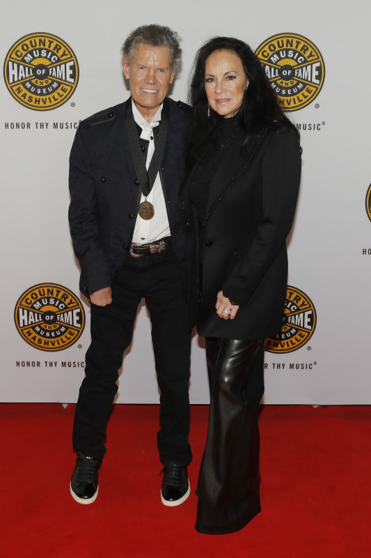 Country Icon Randy Travis' Announcement Ahead of Nashville Show Has ...