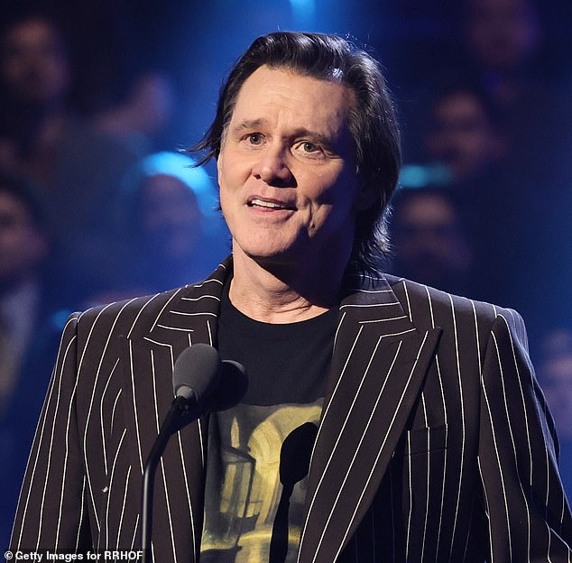 Plastic surgeon weighs in on Jim Carrey's apparent new look after fans ...